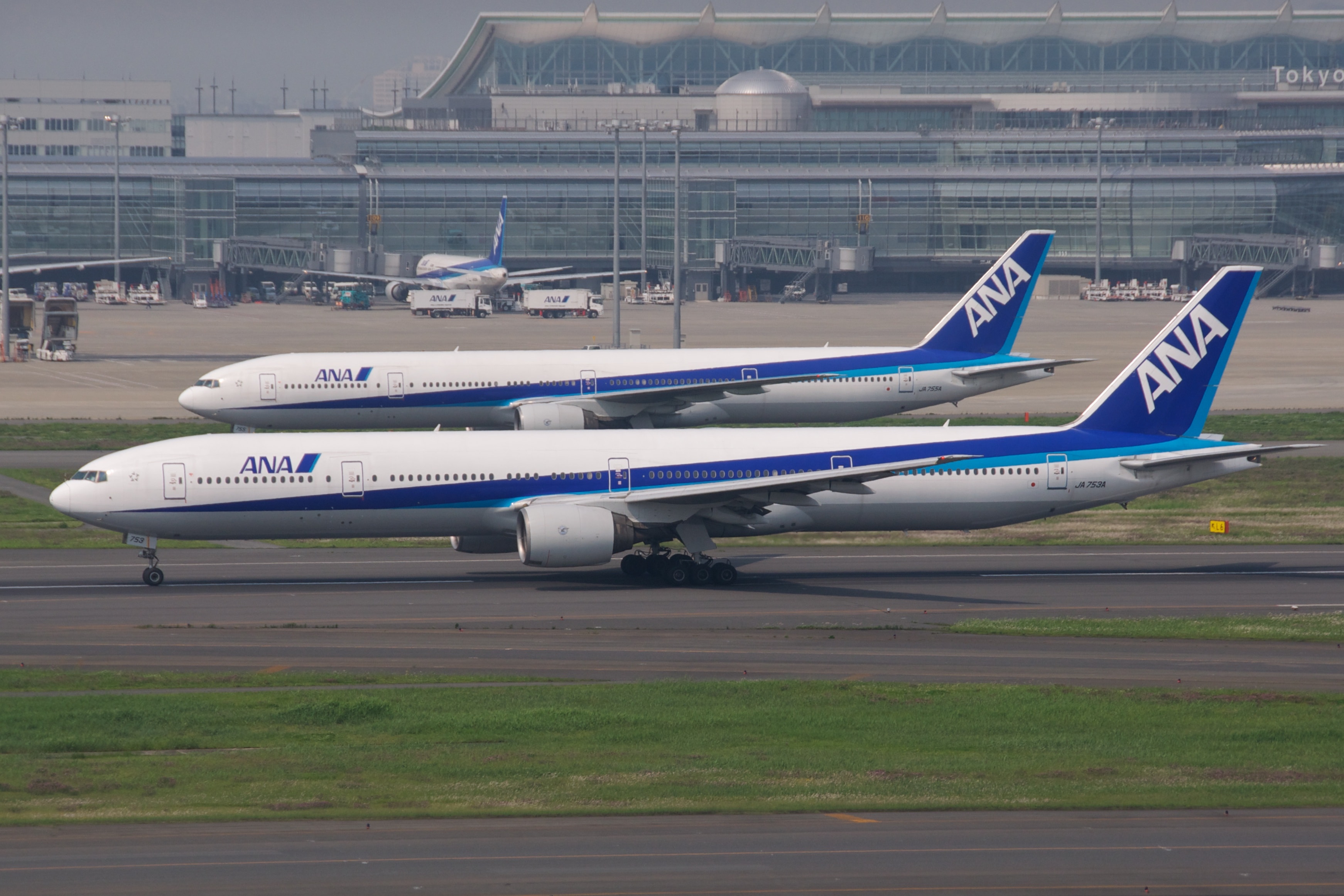 10 Largest Passenger Planes In The World Largest